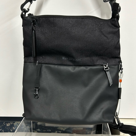 Sherpani | Bags | Sherpani Cabo Convertible Backpack Black Crossbody ...